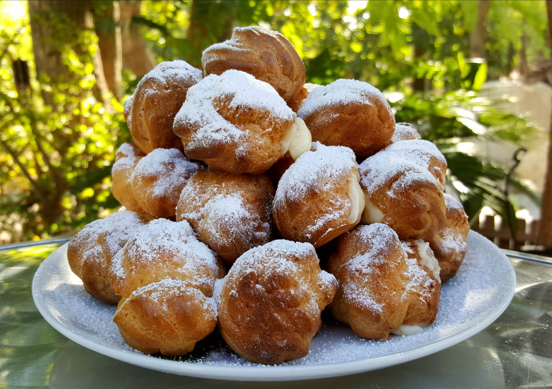 Profiteroles rellenos de crema pastelera - Postres y dulces - Blog de ...